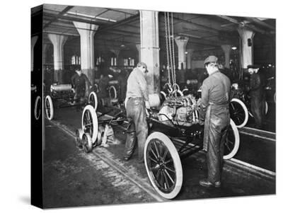 'Model T Being Assembled in Ford Plant' Photographic Print | Art.com
