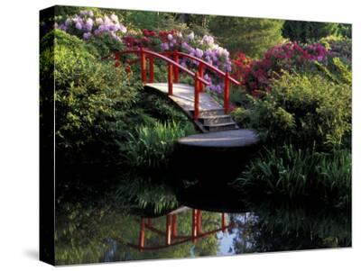 Moon Bridge and Pond in a Japanese Garden, Seattle, Washington, USA ...