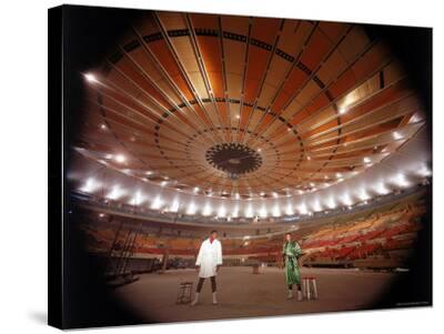 'Wide Angle Shot of Interior of New Madison Square Garden with Boxers ...