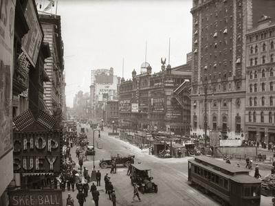'1920s Overhead Sixth Avenue HippodRome, Theater Car and Pedestrian ...