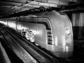 '1930s Angled View of New York Central Railroad Streamlined Mercury ...