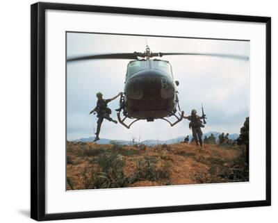 'Action Operation Pegasus: American Soldiers Aiding S. Vietnamese ...