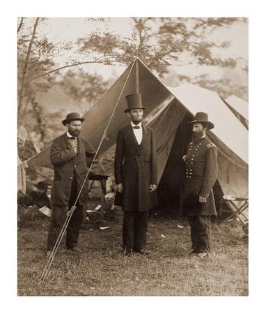 'Lincoln & Mcclellan' Photographic Print - Alexander Gardner | Art.com