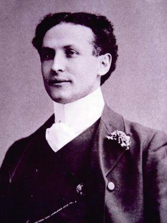 Harry Houdini (B/W Photo) Giclee Print - American School | Art.com