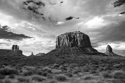 'Monument Valley' Art Print - Barry Hart | Art.com