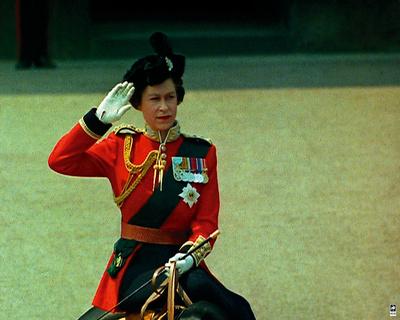 Queen Elizabeth II, 1969 Giclee Print - British Pathe | Art.com