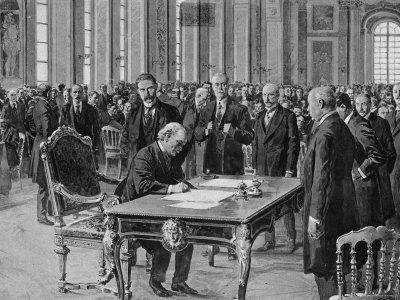 'British PM Lloyd George Signing the Treaty of Versailles, Formally ...