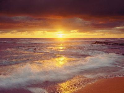 'Sunset Cliffs Beach on the Pacific Ocean at Sunset, San Diego ...