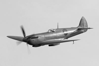Supermarine Spitfire Giclee Print - Clare Cargill | Art.com