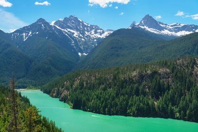 'Colonial Peak and Pyramid Peak, North Cascades, Ross Lake Nat ...