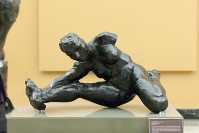 'Crouching Woman, 1891, (Bronze)' Giclee Print - Auguste Rodin | Art.com