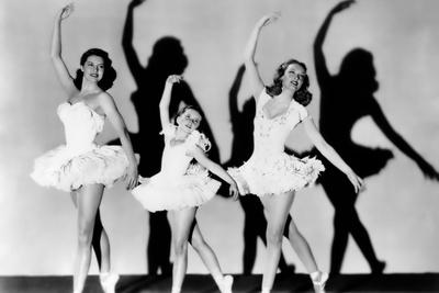 'CYD CHARISSE; MARGARET O'BRIEN; KARIN BOOTH. "THE UNFINISHED DANCE ...