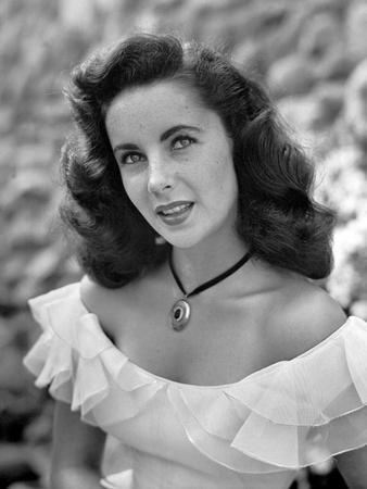 Robert Stack And Elizabeth Taylor