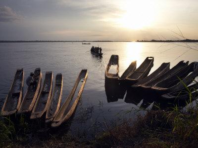 'Dugout Canoes on the Congo River, Yangambi, Democratic Republic of ...