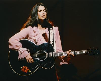'Emmylou Harris' Photo | Art.com
