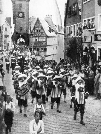 Festival in the Medieval Old Town, Rothenburg Ob Der Tauber, Bavaria ...