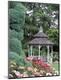 'Gazebo and Roses in Bloom at the Woodland Park Zoo Rose Garden ...
