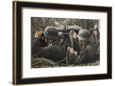 German Machine-Gun Crew Ready and Waiting Giclee Print by Unsere ...