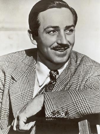 Frank Veloz's Instagram, Twitter & Facebook on IDCrawl