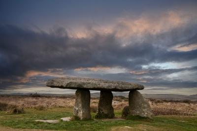 Lanyon Quoit, a Neolithic tomb, under a stormy sky, UK Photographic ...
