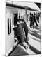 'Japanese Students Employed as Uniformed 'Pushers' Cramming Commuter ...