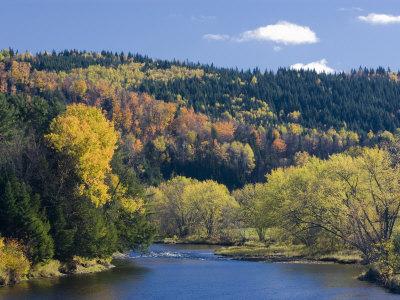 'Fall along the Connecticut River in Colebrook, New Hampshire, USA ...