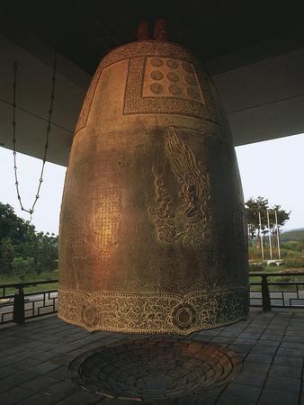 'Korea, Bronze Sacred Bell of King Songdok, 771' Giclee Print | Art.com