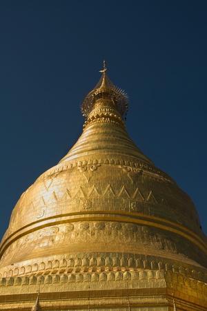 Main Golden Stupa, Tant Kyi Taung Buddhist Pagoda, Magway Region ...