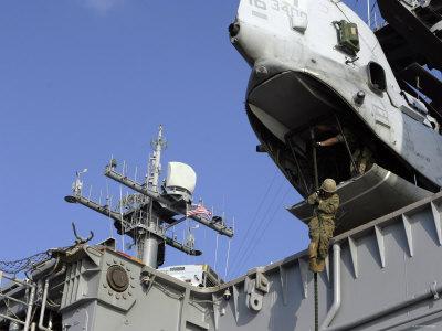 'Marines and Sailors Fast-Rope from the Rear of a CH-46E Sea Knight ...
