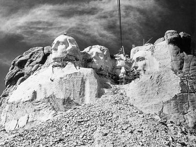 'Mount Rushmore Construction' Photographic Print | Art.com