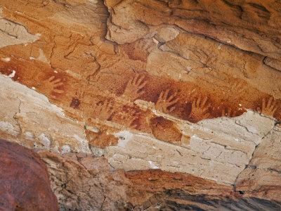 'Northern Territory, Ancient Aboriginal Art of the Aranda People at ...