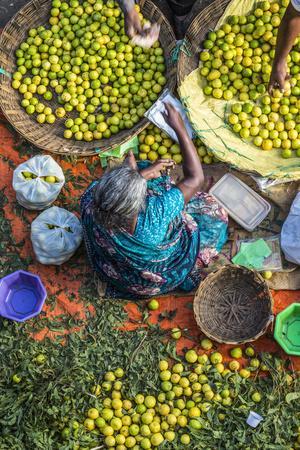 'Lemon Seller, K.R. Market, Bangalore (Bengaluru), Karnataka, India ...