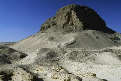 Pyramid of Sesostris Ii, El-Lahun, Fayyum Region, Egypt Giclee Print ...