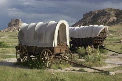 'Restored Covered Wagons (Conestoga Wagon at Rear), at Scotts Bluff on ...