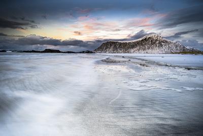 'Sunset over frozen waves of the Arctic Sea, Skagsanden beach, Flakstad ...