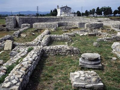 Ruins of the Roman Baths, Venosa, Basilicata, Italy BC Giclee Print ...