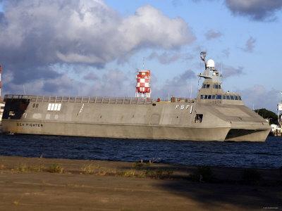 Sea Fighter, FSF-1, Littoral Surface Craft (LSC) Photographic Print by ...