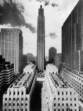 'The 70-Story RCA Building Towers Over the City Complex of Rockefeller ...