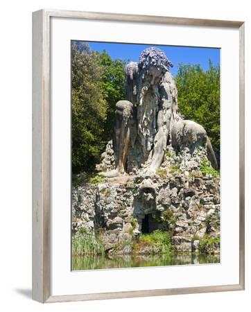 The Appennine Colossus By Giambologna, Villa Di Pratolino, Vaglia ...