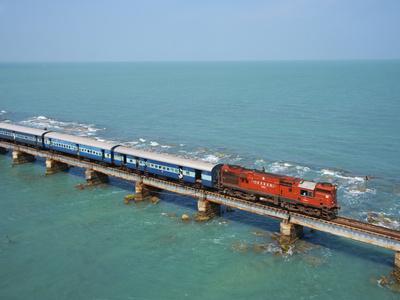 'Train Bridge to Rameswaram Island, Rameswaram, Tamil Nadu, India, Asia ...