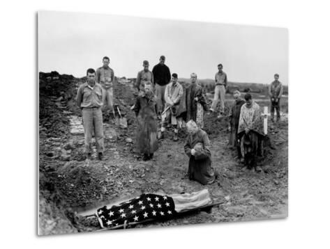 Marine Col. Francis Fenton Kneeling Over Corpse of Son, Killed in ...