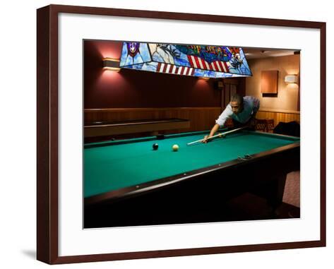 Pres Barack Obama Plays Game of Pool Following Conclusion of G8 Summit ...