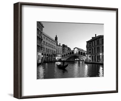 Rialto Bridge, Grand Canal, Venice, Italy Photographic Print by Alan ...