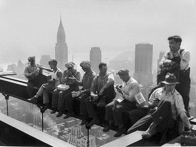 'Construction Workers Take a Lunch Break on a Steel Beam Atop the RCA ...