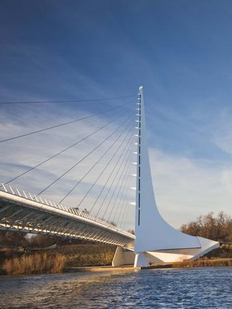 'Architect Santiago Calatrava, Sundial Bridge, Turtle Bay Park, Redding ...