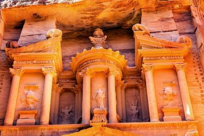 'Treasury, Petra, Jordan. Treasury built by Nabataeans in 100 BC ...